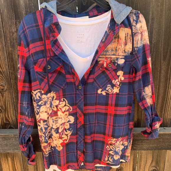 Love Tree | Tops | Bleached Flannel With Removable Hood | Poshmark
